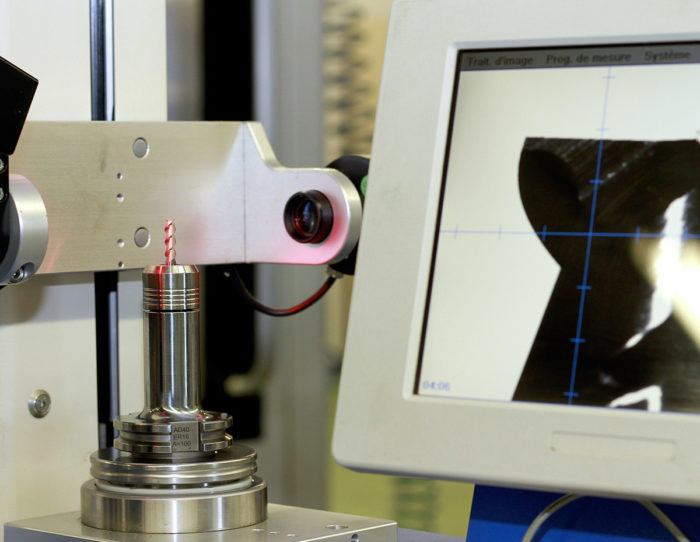 Sous-traitance usinage de précision, micro-pièce aluminium, petite ...